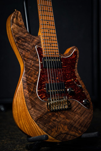 Kiesel Lyra: Un nuevo modelo en versiones de 6 y 7 cuerdas diseñado en ...