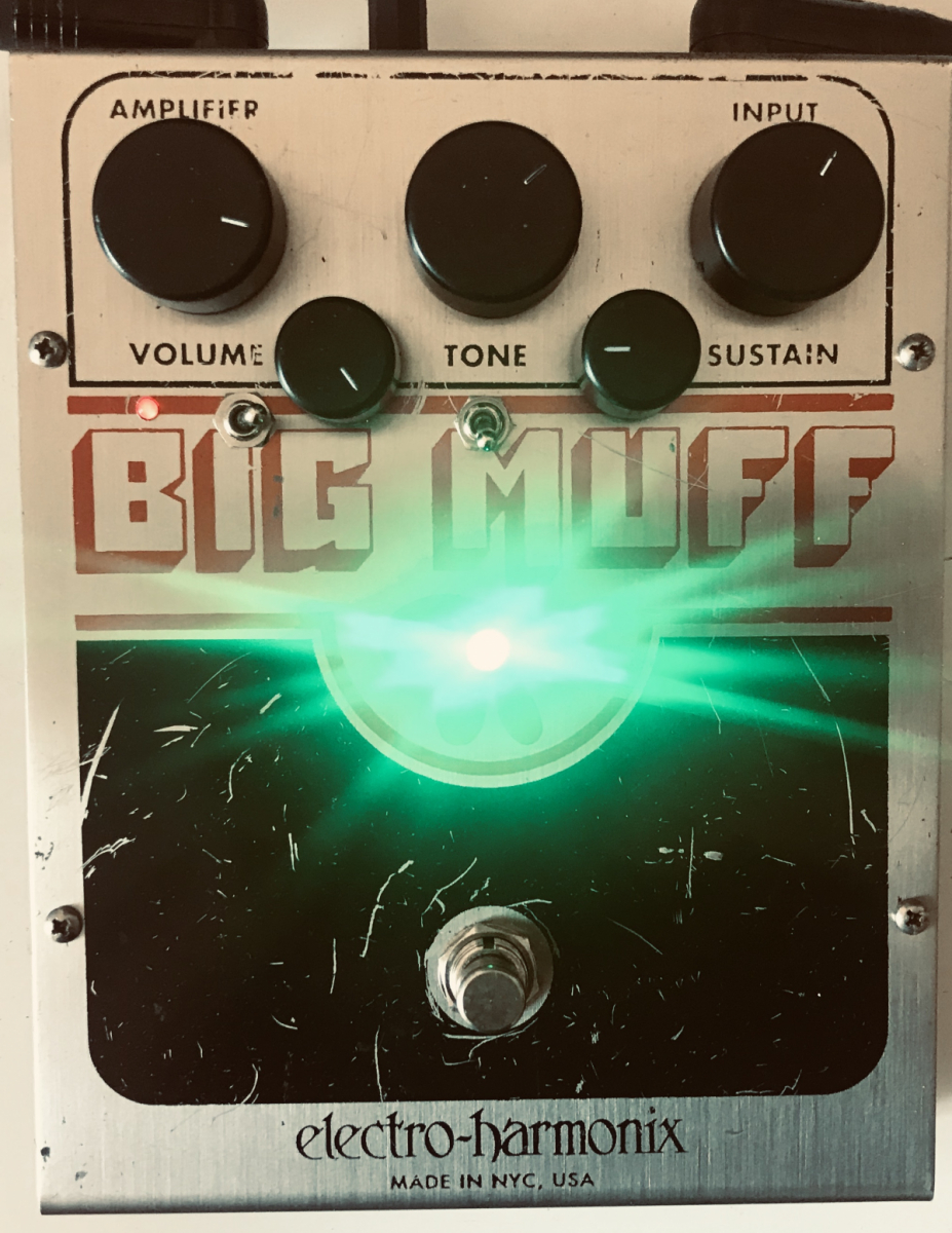 Experimentando con un EHX Big Muff NYC Reissue : Electrónica DIY página ...