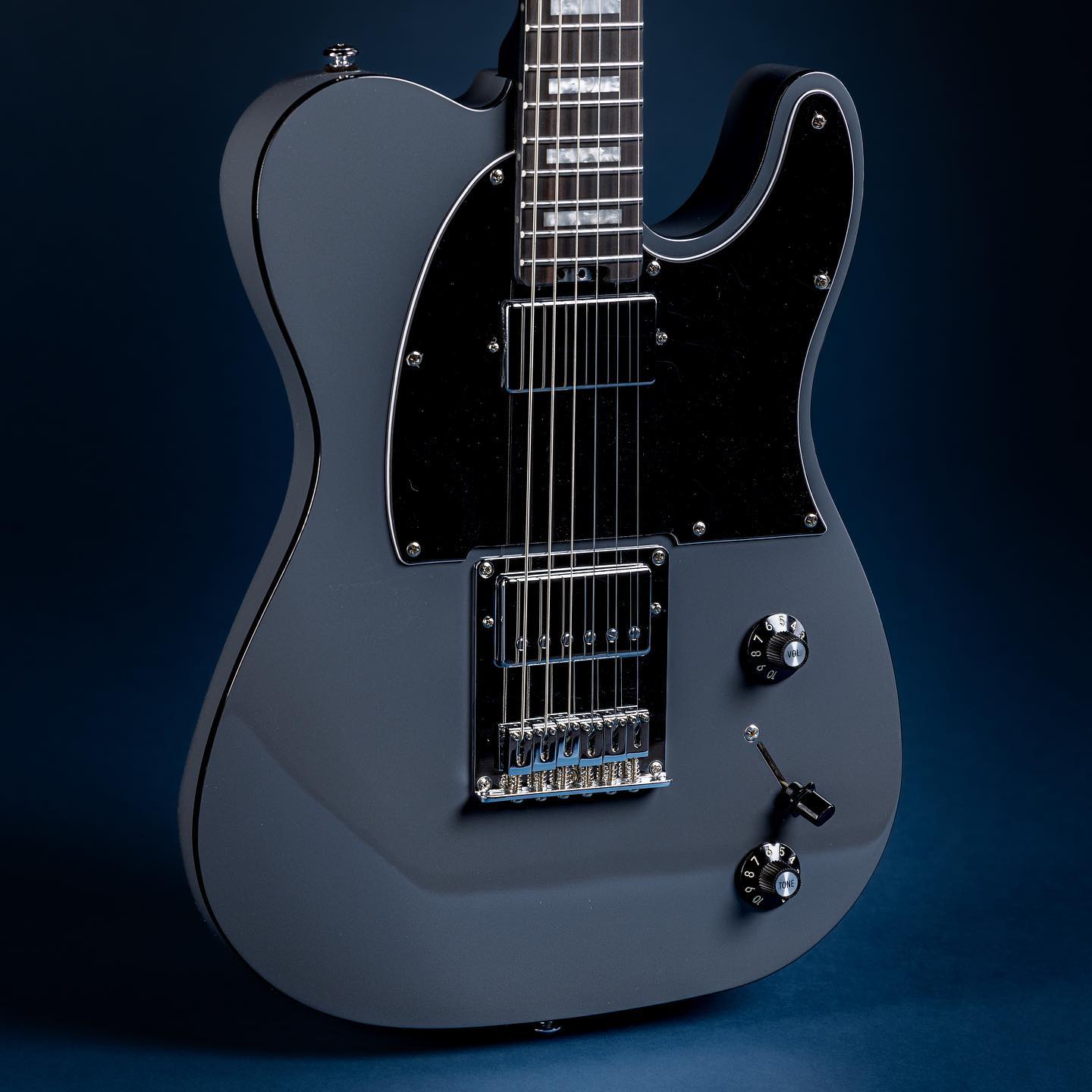 Schecter PT EX en acabado Dorian Gray, una nueva guitarra barítono ...