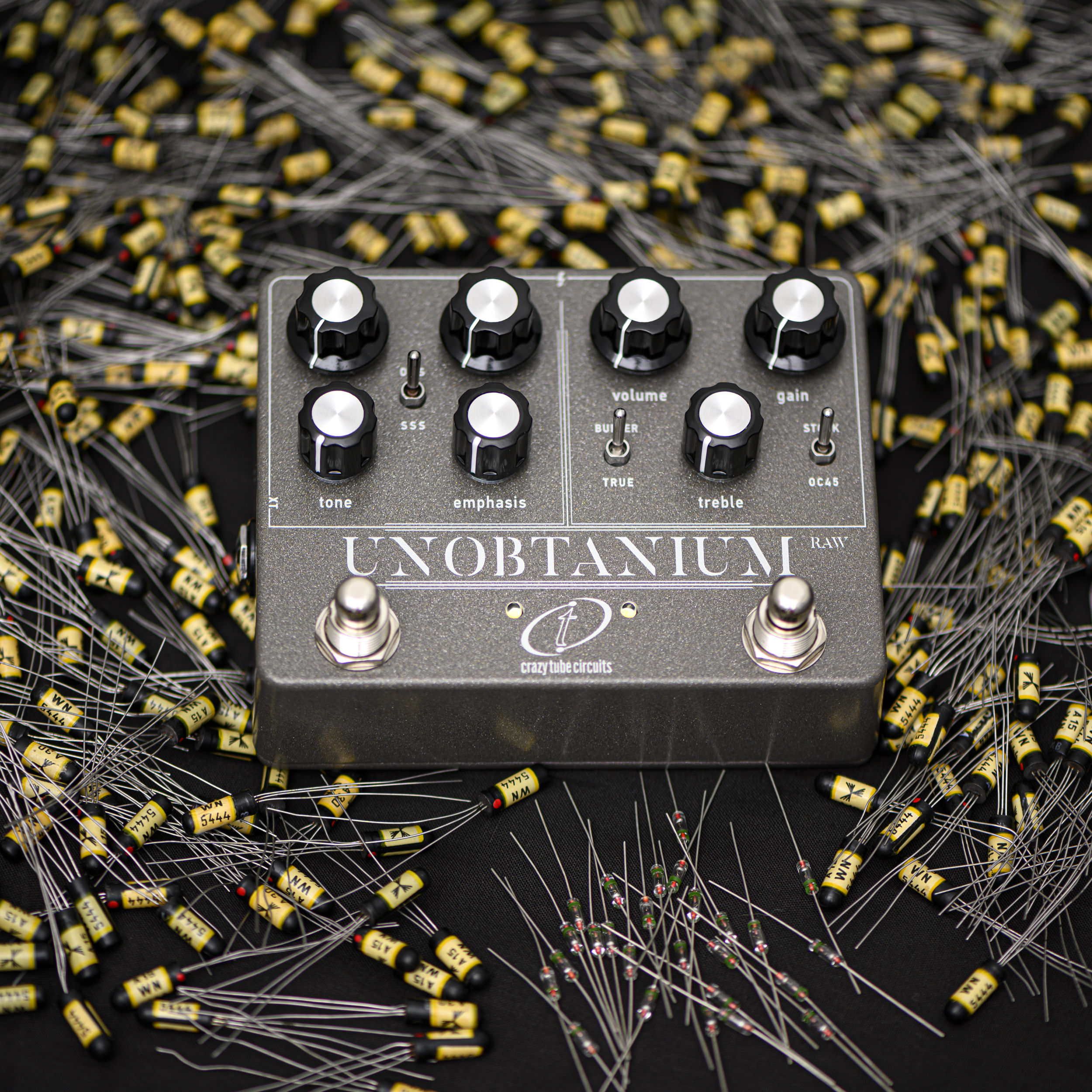 Crazy Tube Circuits Unobtanium Raw, una versión más "cruda" de su pedal ...