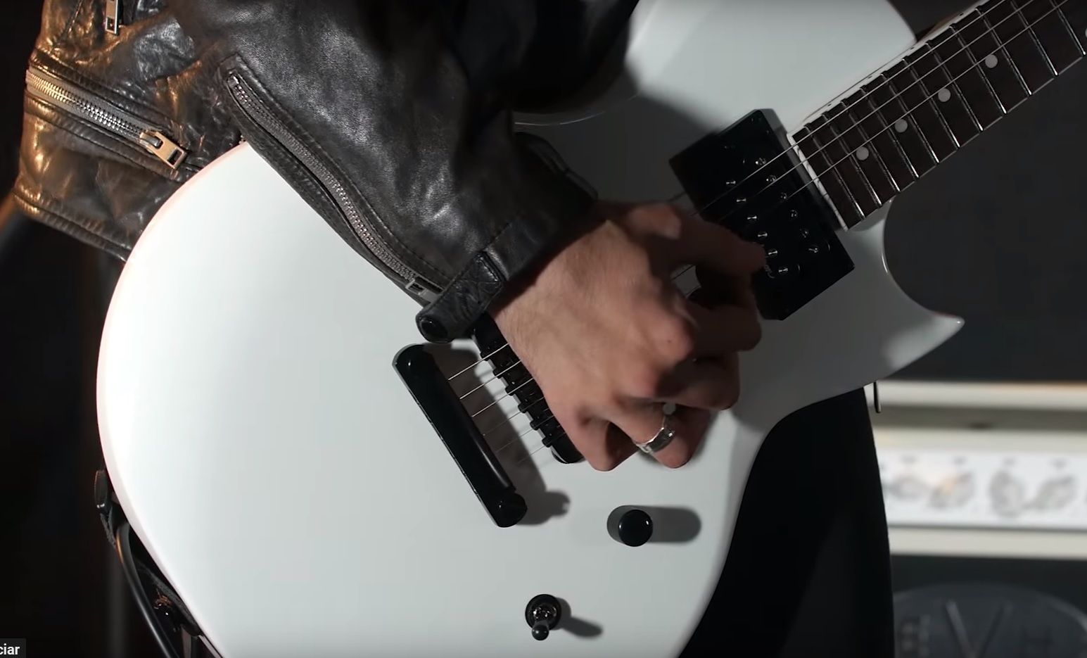 Review: Jackson Monarkh SC JS22 | Guitarristas